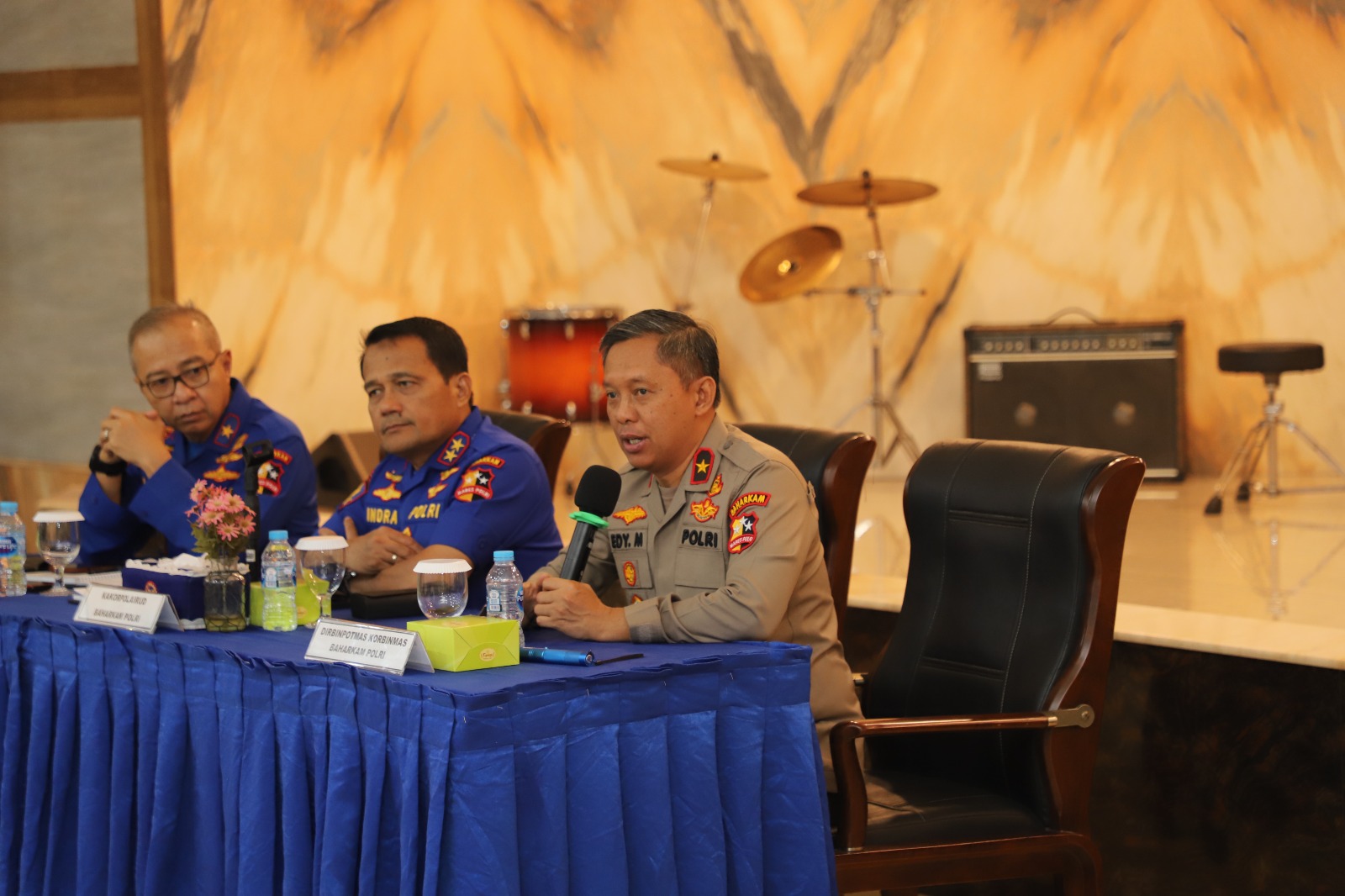 Sosialisasi Polisi RW di Wilayah Perairan dan Pesisir Pantai Kepada 68 ...